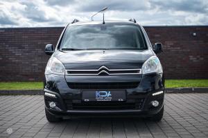 Melns Citroen Berlingo 2018 Marijampole, ar dzinēja tilpumu 1.20 L un nobraukumu 130 tūkst. km par 6950 €, foto 4 vietnē AUTOMOTO.COM.LV