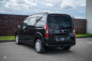 Melns Citroen Berlingo 2018 Marijampole, ar dzinēja tilpumu 1.20 L un nobraukumu 130 tūkst. km par 6950 €, foto 7 vietnē AUTOMOTO.COM.LV