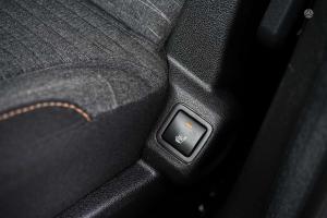Melns Citroen Berlingo 2018 Marijampole, ar dzinēja tilpumu 1.20 L un nobraukumu 130 tūkst. km par 6950 €, foto 27 vietnē AUTOMOTO.COM.LV