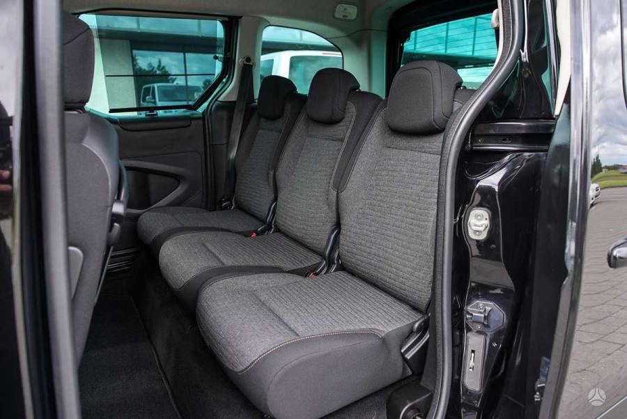 Melns Citroen Berlingo 2018 Marijampole, ar dzinēja tilpumu 1.20 L un nobraukumu 130 tūkst. km par 6950 €, foto 30 vietnē AUTOMOTO.COM.LV