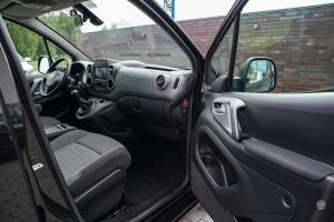 Melns Citroen Berlingo 2018 Marijampole, ar dzinēja tilpumu 1.20 L un nobraukumu 130 tūkst. km par 6950 €, foto 33 vietnē AUTOMOTO.COM.LV