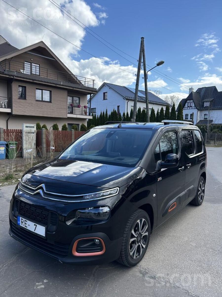 Melns Citroen Berlingo 2019 Jūrmala, ar dzinēja tilpumu 1.50 L un nobraukumu 92 tūkst. km par 15600 €, foto 1 vietnē AUTOMOTO.COM.LV