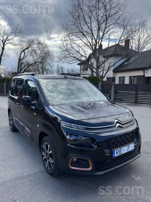 Melns Citroen Berlingo 2019 Jūrmala, ar dzinēja tilpumu 1.50 L un nobraukumu 92 tūkst. km par 15600 €, foto 3 vietnē AUTOMOTO.COM.LV