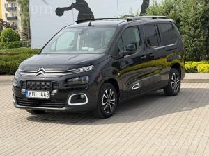 Black Citroen Berlingo 2019 in Riga, with an engine capacity of 1.20 L and mileage of 100 thousand km for 15490 €, photo 3 on AUTOMOTO.COM.LV