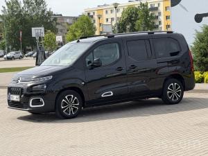 Black Citroen Berlingo 2019 in Riga, with an engine capacity of 1.20 L and mileage of 100 thousand km for 15490 €, photo 5 on AUTOMOTO.COM.LV