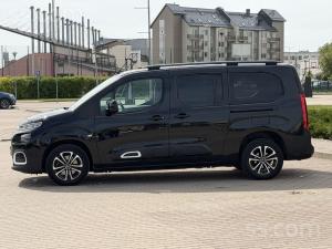 Black Citroen Berlingo 2019 in Riga, with an engine capacity of 1.20 L and mileage of 100 thousand km for 15490 €, photo 7 on AUTOMOTO.COM.LV