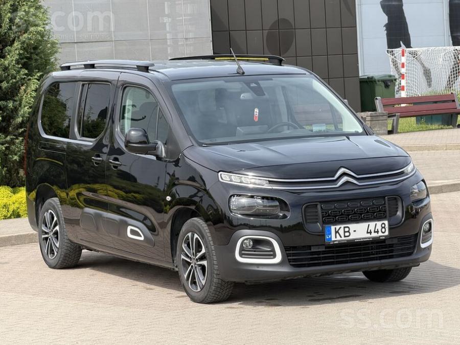 Black Citroen Berlingo 2019 in Riga, with an engine capacity of 1.20 L and mileage of 100 thousand km for 15490 €, photo 10 on AUTOMOTO.COM.LV