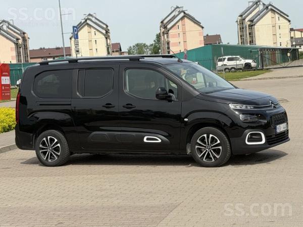 Melns Citroen Berlingo 2019 Rīga, ar dzinēja tilpumu 1.20 L un nobraukumu 100 tūkst. km par 15490 €, foto 10 vietnē AUTOMOTO.COM.LV