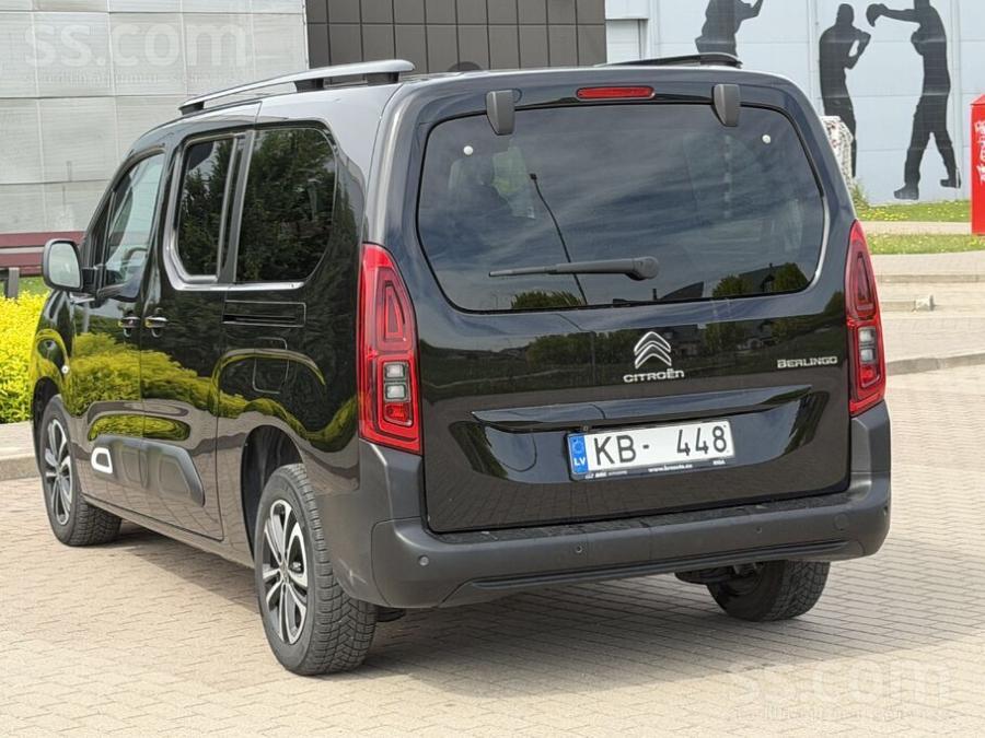 Black Citroen Berlingo 2019 in Riga, with an engine capacity of 1.20 L and mileage of 100 thousand km for 15490 €, photo 16 on AUTOMOTO.COM.LV