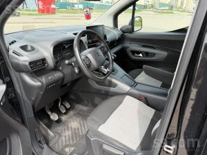 Black Citroen Berlingo 2019 in Riga, with an engine capacity of 1.20 L and mileage of 100 thousand km for 15490 €, photo 24 on AUTOMOTO.COM.LV