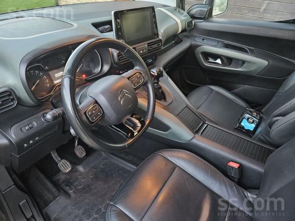 Black Citroen Berlingo 2020 in Riga, with an engine capacity of 1.50 L and mileage of 0 thousand km for 13500 €, photo 11 on AUTOMOTO.COM.LV