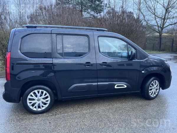 Black Citroen Berlingo 2020 in Riga, with an engine capacity of 1.50 L and mileage of 168 thousand km for 12950 €, photo 2 on AUTOMOTO.COM.LV