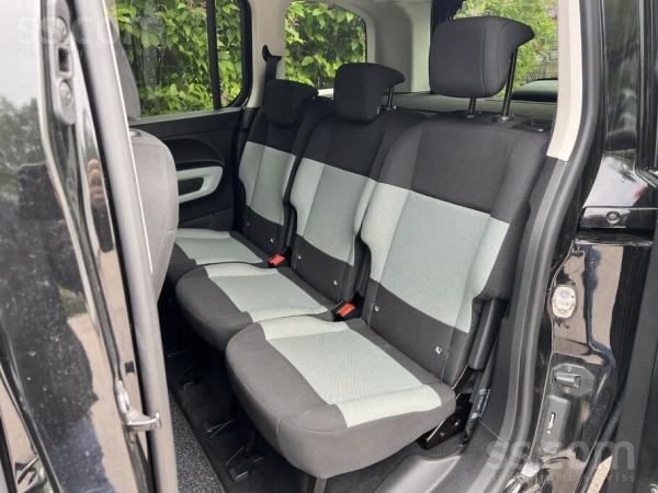 Black Citroen Berlingo 2020 in Riga, with an engine capacity of 1.50 L and mileage of 168 thousand km for 10970 €, photo 7 on AUTOMOTO.COM.LV