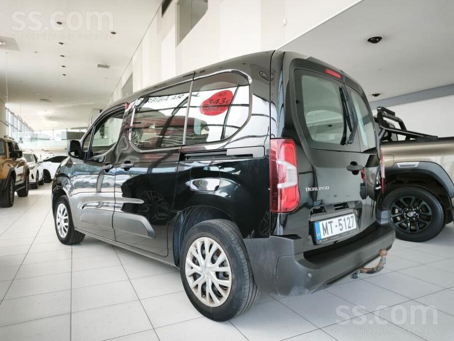 Black Citroen Berlingo 2021 in Riga, with an engine capacity of 1.50 L and mileage of 108 thousand km for 9900 €, photo 6 on AUTOMOTO.COM.LV