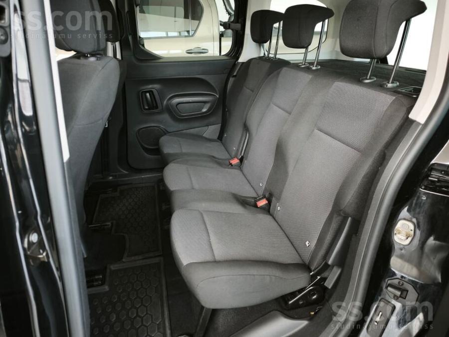 Black Citroen Berlingo 2021 in Riga, with an engine capacity of 1.50 L and mileage of 108 thousand km for 9900 €, photo 9 on AUTOMOTO.COM.LV