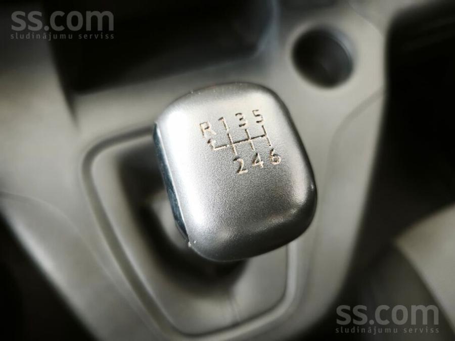 Black Citroen Berlingo 2021 in Riga, with an engine capacity of 1.50 L and mileage of 108 thousand km for 9900 €, photo 15 on AUTOMOTO.COM.LV