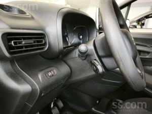 Black Citroen Berlingo 2021 in Riga, with an engine capacity of 1.50 L and mileage of 108 thousand km for 9900 €, photo 16 on AUTOMOTO.COM.LV