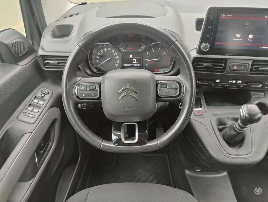 Melns Citroen Berlingo 2021 Viļņa, ar dzinēja tilpumu 1.20 L un nobraukumu 126 tūkst. km par 12250 €, foto 10 vietnē AUTOMOTO.COM.LV