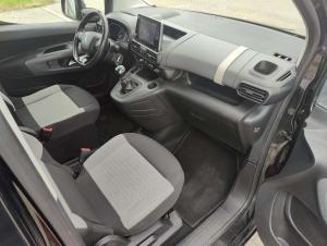 Melns Citroen Berlingo 2021 Viļņa, ar dzinēja tilpumu 1.20 L un nobraukumu 126 tūkst. km par 12250 €, foto 13 vietnē AUTOMOTO.COM.LV