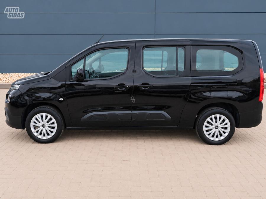 Melns Citroen Berlingo 2021 Viļņa, ar dzinēja tilpumu 1.20 L un nobraukumu 126 tūkst. km par 10550 €, foto 4 vietnē AUTOMOTO.COM.LV