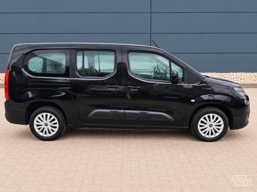 Melns Citroen Berlingo 2021 Viļņa, ar dzinēja tilpumu 1.20 L un nobraukumu 126 tūkst. km par 10550 €, foto 5 vietnē AUTOMOTO.COM.LV