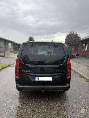 Melns Citroen Berlingo 2024 Kauņa, ar dzinēja tilpumu 1.50 L un nobraukumu 50 tūkst. km par 24490 €, foto 8 vietnē AUTOMOTO.COM.LV