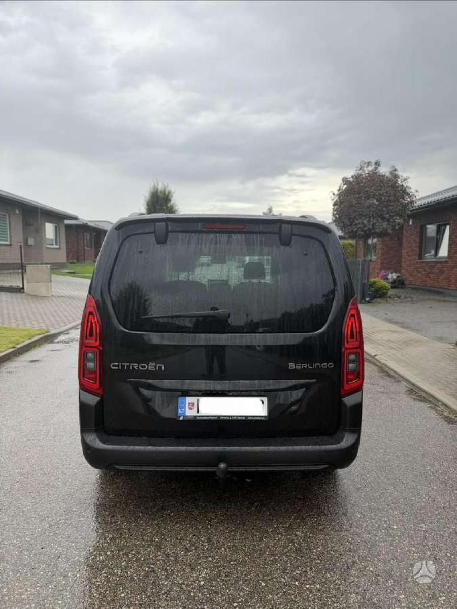 Melns Citroen Berlingo 2024 Kauņa, ar dzinēja tilpumu 1.50 L un nobraukumu 50 tūkst. km par 24490 €, foto 8 vietnē AUTOMOTO.COM.LV