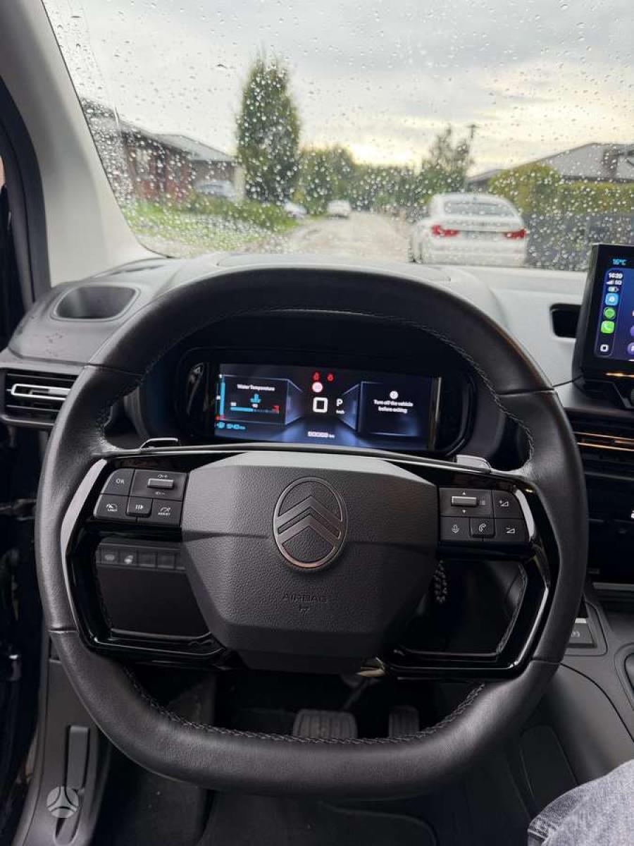 Melns Citroen Berlingo 2024 Kauņa, ar dzinēja tilpumu 1.50 L un nobraukumu 50 tūkst. km par 24490 €, foto 13 vietnē AUTOMOTO.COM.LV