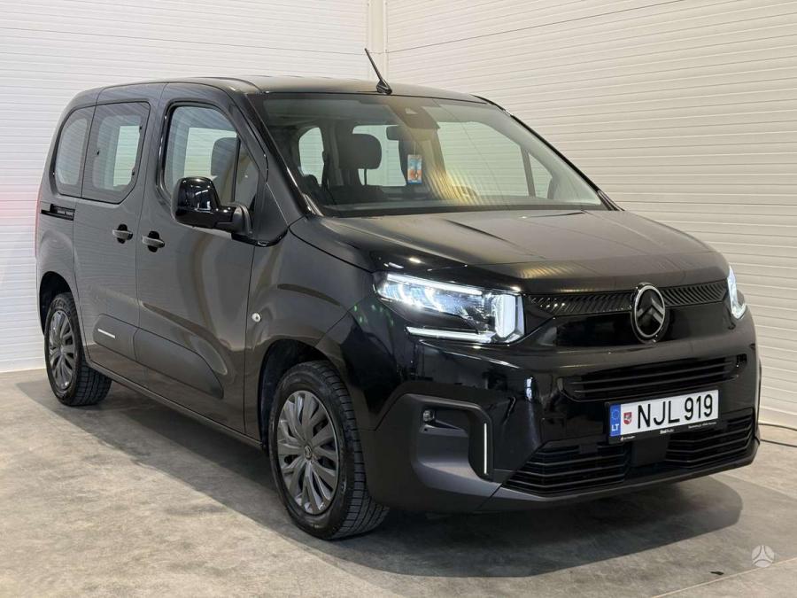 Black Citroen Berlingo 2025 in Vilnius, with an engine capacity of 1.50 L and mileage of 34 thousand km for 20950 €, photo 1 on AUTOMOTO.COM.LV