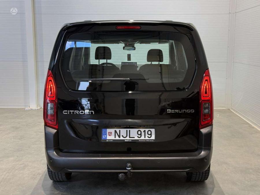 Black Citroen Berlingo 2025 in Vilnius, with an engine capacity of 1.50 L and mileage of 34 thousand km for 20950 €, photo 4 on AUTOMOTO.COM.LV