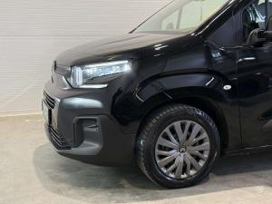 Black Citroen Berlingo 2025 in Vilnius, with an engine capacity of 1.50 L and mileage of 34 thousand km for 20950 €, photo 6 on AUTOMOTO.COM.LV