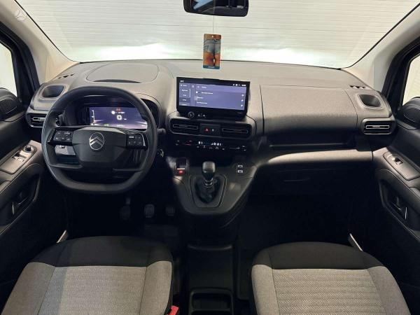 Black Citroen Berlingo 2025 in Vilnius, with an engine capacity of 1.50 L and mileage of 34 thousand km for 20950 €, photo 6 on AUTOMOTO.COM.LV
