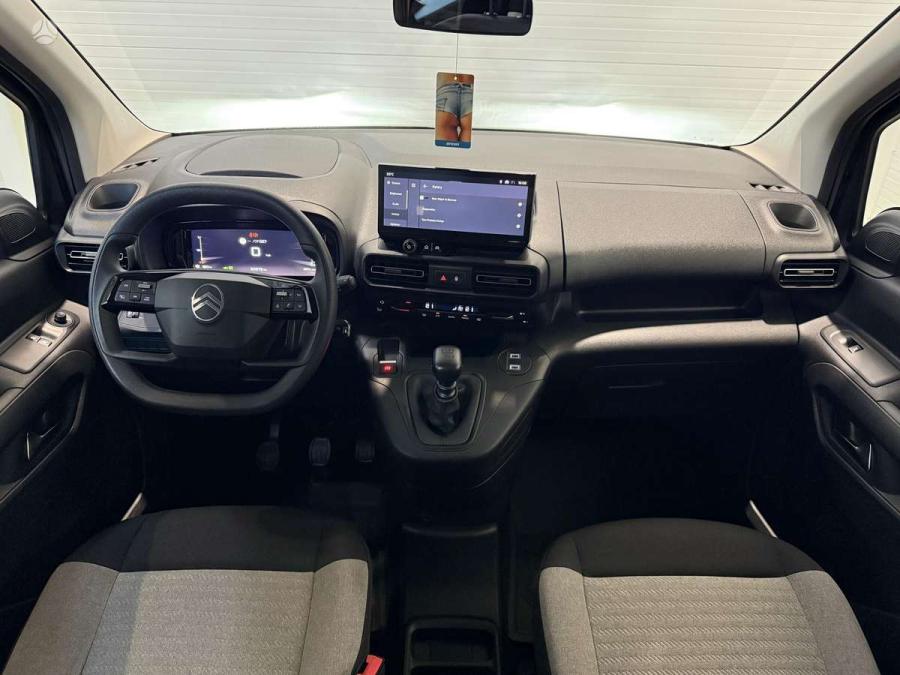 Black Citroen Berlingo 2025 in Vilnius, with an engine capacity of 1.50 L and mileage of 34 thousand km for 20950 €, photo 7 on AUTOMOTO.COM.LV