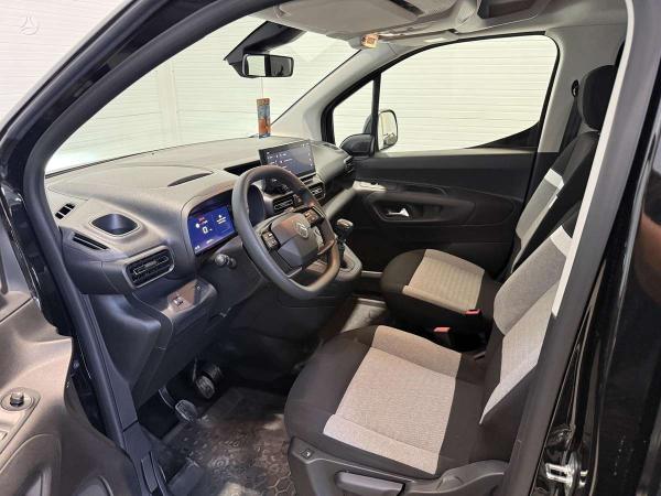 Black Citroen Berlingo 2025 in Vilnius, with an engine capacity of 1.50 L and mileage of 34 thousand km for 20950 €, photo 9 on AUTOMOTO.COM.LV