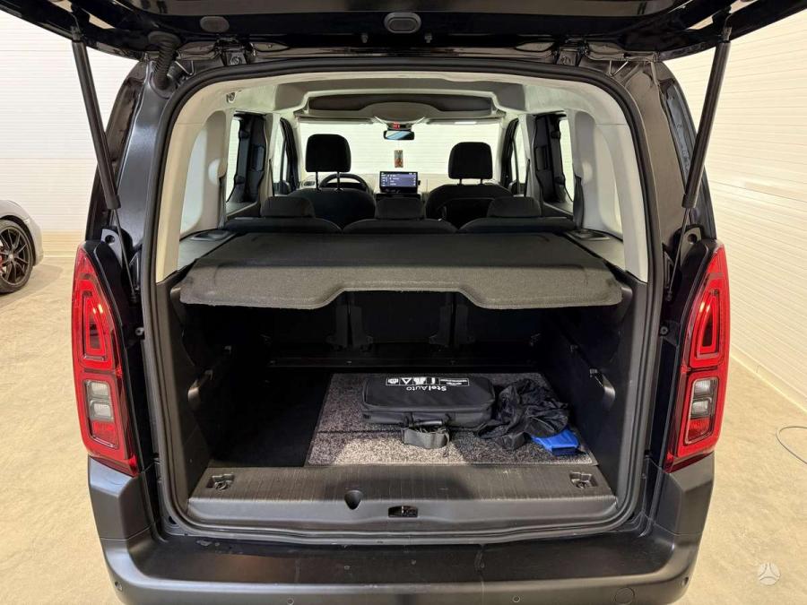 Black Citroen Berlingo 2025 in Vilnius, with an engine capacity of 1.50 L and mileage of 34 thousand km for 20950 €, photo 12 on AUTOMOTO.COM.LV