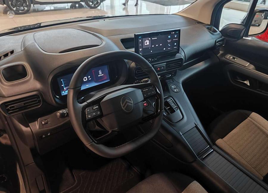 Black Citroen Berlingo 2025 in Kaunas, with an engine capacity of 1.50 L and mileage of 0 thousand km for 27442 €, photo 13 on AUTOMOTO.COM.LV