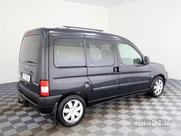 Melns Citroen Berlingo 2007 Tallina, ar dzinēja tilpumu 1.60 L un nobraukumu 222 tūkst. km par 1099 €, foto 3 vietnē AUTOMOTO.COM.LV