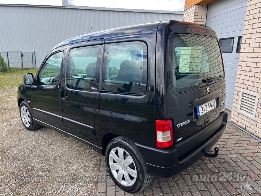 Melns Citroen Berlingo 2007 Paide, ar dzinēja tilpumu 1.60 L un nobraukumu 266 tūkst. km par 2990 €, foto 5 vietnē AUTOMOTO.COM.LV