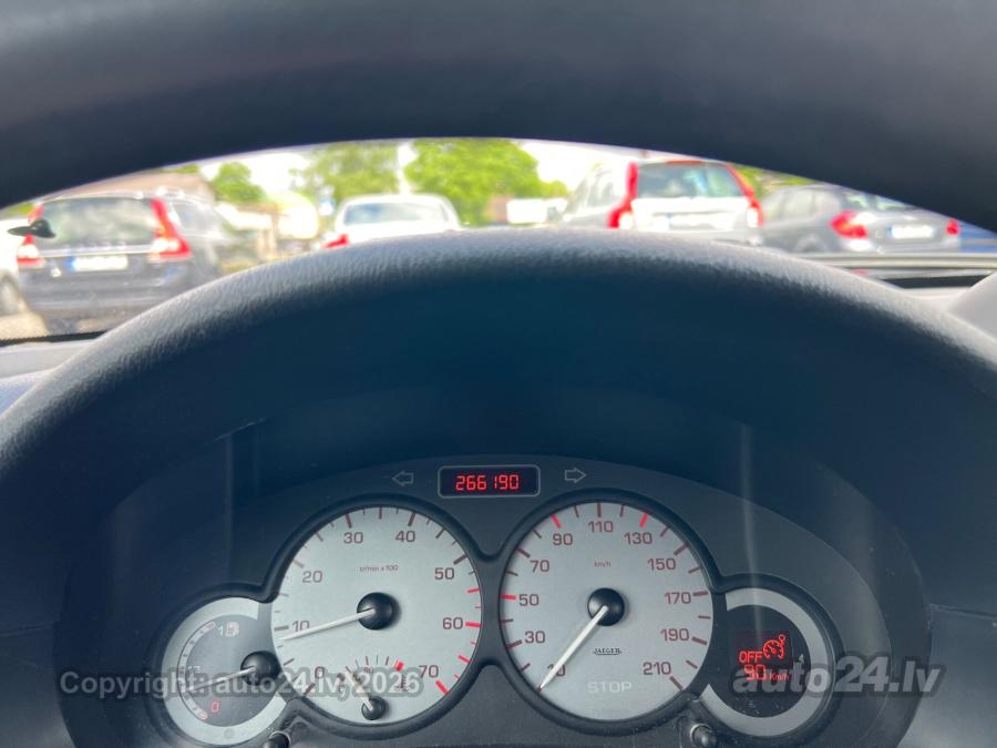 Melns Citroen Berlingo 2007 Paide, ar dzinēja tilpumu 1.60 L un nobraukumu 266 tūkst. km par 2990 €, foto 11 vietnē AUTOMOTO.COM.LV