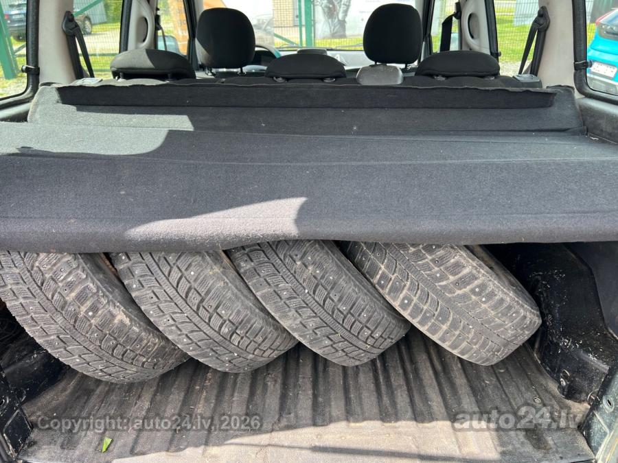 Melns Citroen Berlingo 2007 Paide, ar dzinēja tilpumu 1.60 L un nobraukumu 266 tūkst. km par 2990 €, foto 13 vietnē AUTOMOTO.COM.LV
