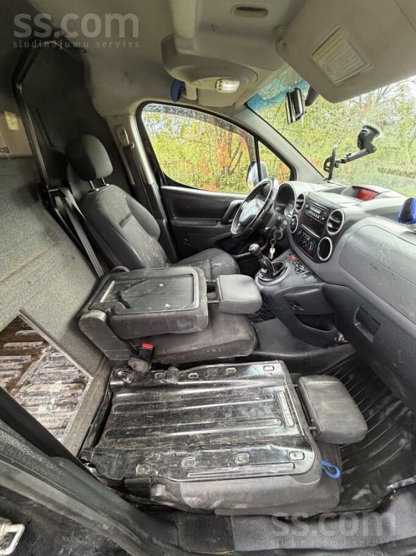 Citroen Berlingo 2009 Kuldīga vietnē Melns Citroen Berlingo 2009 Kuldīga, ar dzinēja tilpumu 1.60 L un nobraukumu 500 tūkst. km par 850 €, foto 10 vietnē AUTOMOTO.COM.LV
