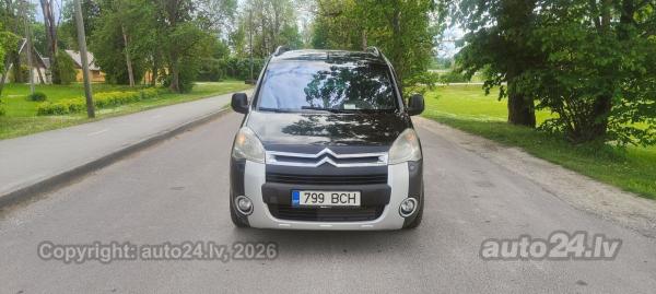 Melns Citroen Berlingo 2010 Rapla, ar dzinēja tilpumu 1.60 L un nobraukumu 469 tūkst. km par 2900 €, foto 3 vietnē AUTOMOTO.COM.LV