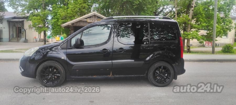 Melns Citroen Berlingo 2010 Rapla, ar dzinēja tilpumu 1.60 L un nobraukumu 469 tūkst. km par 2900 €, foto 5 vietnē AUTOMOTO.COM.LV