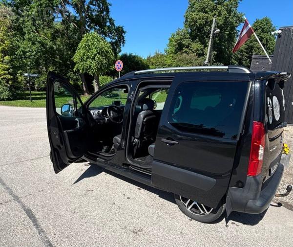 Melns Citroen Berlingo 2010 Jūrmala, ar dzinēja tilpumu 1.60 L un nobraukumu 345 tūkst. km par 4000 €, foto 1 vietnē AUTOMOTO.COM.LV