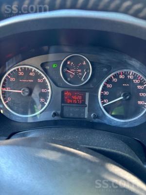 Melns Citroen Berlingo 2010 Jūrmala, ar dzinēja tilpumu 1.60 L un nobraukumu 345 tūkst. km par 4000 €, foto 5 vietnē AUTOMOTO.COM.LV