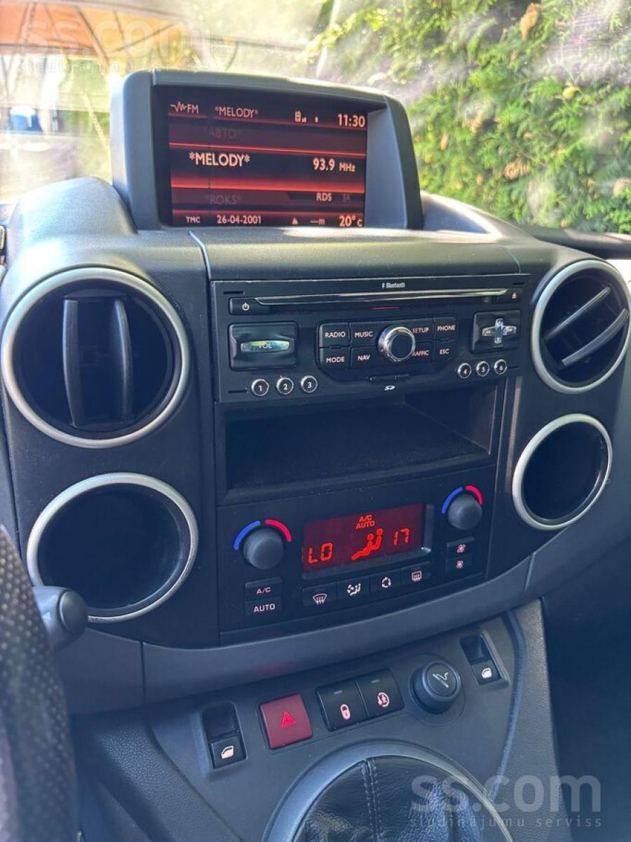 Melns Citroen Berlingo 2010 Jūrmala, ar dzinēja tilpumu 1.60 L un nobraukumu 345 tūkst. km par 4000 €, foto 6 vietnē AUTOMOTO.COM.LV