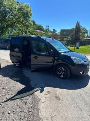 Melns Citroen Berlingo 2010 Jūrmala, ar dzinēja tilpumu 1.60 L un nobraukumu 345 tūkst. km par 4000 €, foto 9 vietnē AUTOMOTO.COM.LV