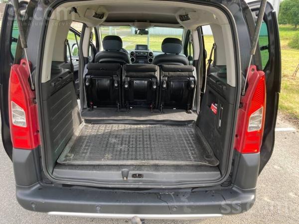 Melns Citroen Berlingo 2010 Bauska, ar dzinēja tilpumu 1.60 L un nobraukumu 370 tūkst. km par 3500 €, foto 6 vietnē AUTOMOTO.COM.LV