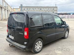 Black Citroen Berlingo 2011 in Rapla, with an engine capacity of 1.60 L and mileage of 269 thousand km for 2000 €, photo 6 on AUTOMOTO.COM.LV