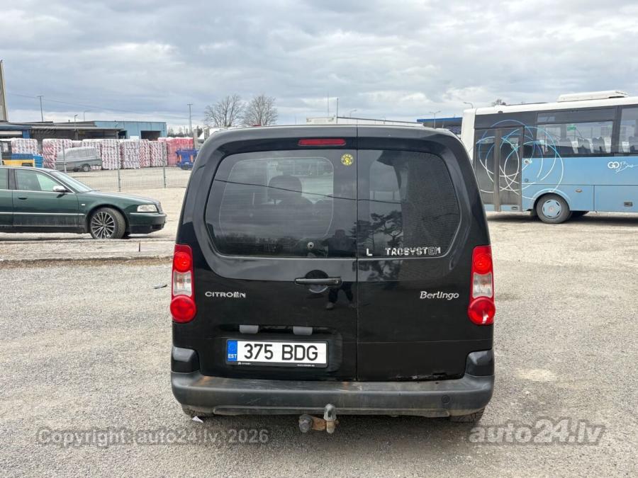 Black Citroen Berlingo 2011 in Rapla, with an engine capacity of 1.60 L and mileage of 269 thousand km for 2000 €, photo 8 on AUTOMOTO.COM.LV